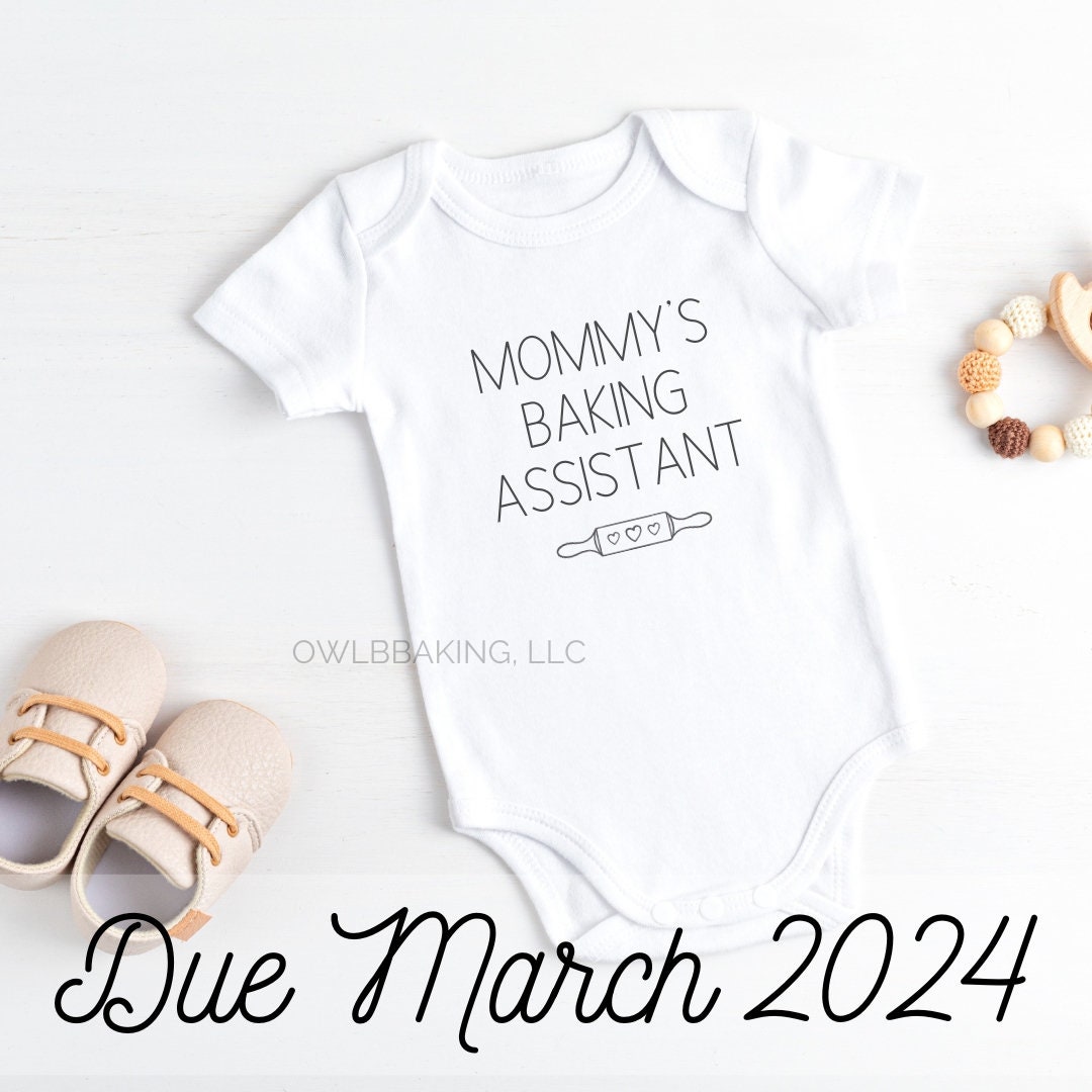 Customizable mommy's Baking Assistant Digital Pregnancy Announcement - Etsy