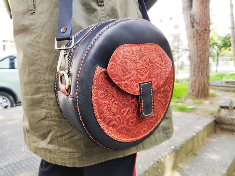 Leather Circle Bag Pattern, Round Crossbody Bag Pattern, Small Leather ...