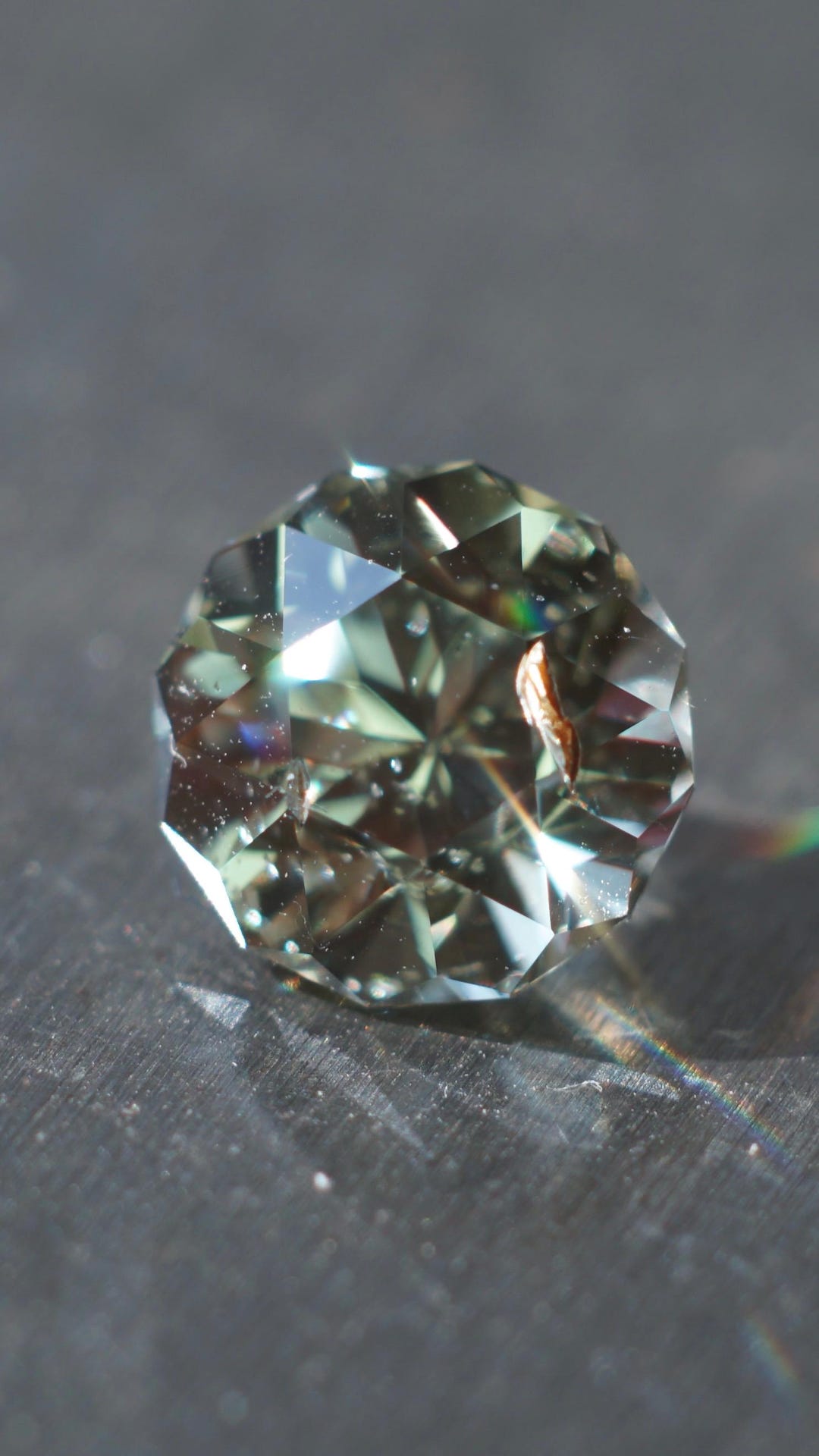 1.65 Ct Buttery Lime Green Round Madagascar Sapphire. ~6.6-6.8 Mm ...