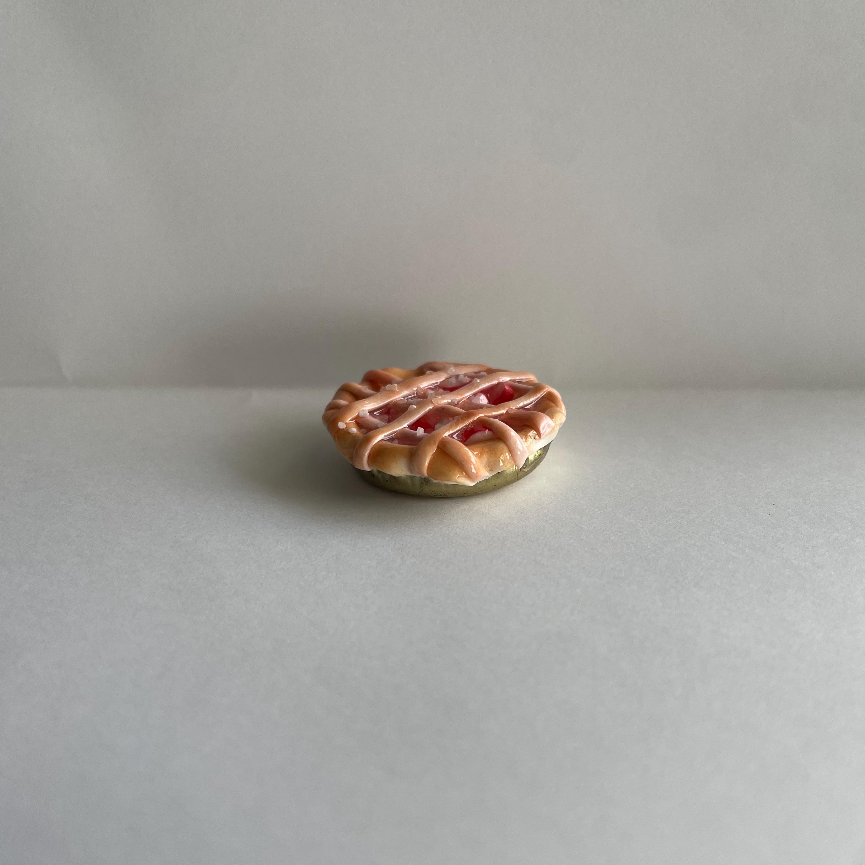 Mini Pie Pins in Recycled Bottle Caps - Etsy