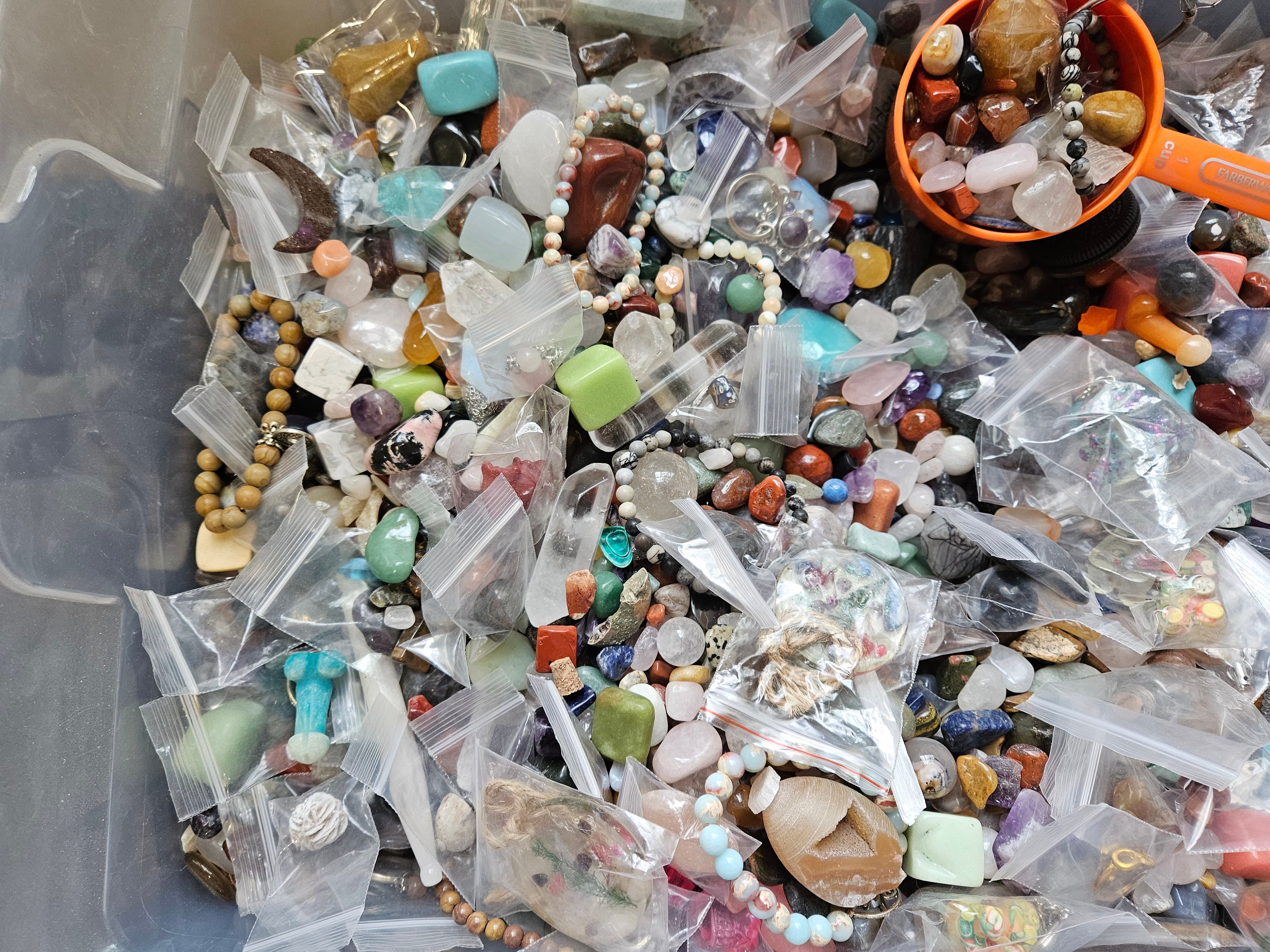 Crystal Confetti Scoop , Tumbles , Carvings , Spheres , Crystal ...