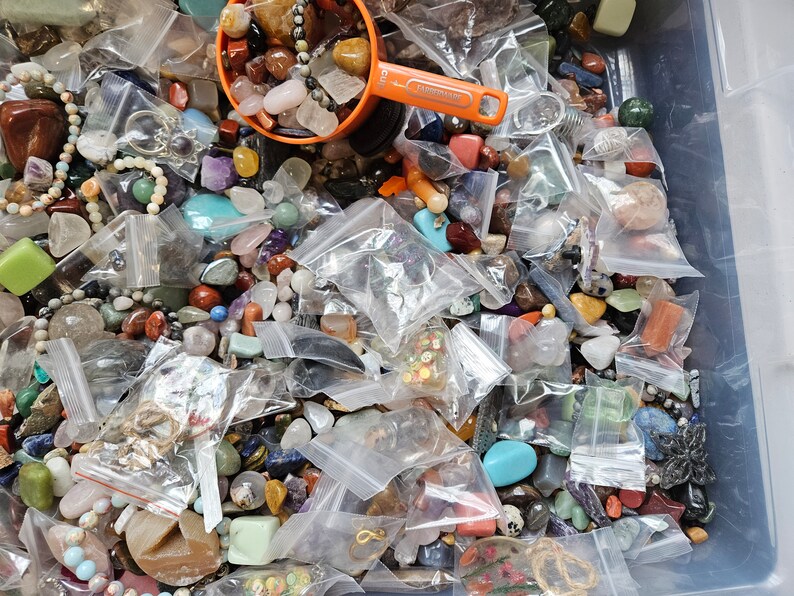 Crystal Confetti Scoop , Tumbles , Carvings , Spheres , Crystal ...