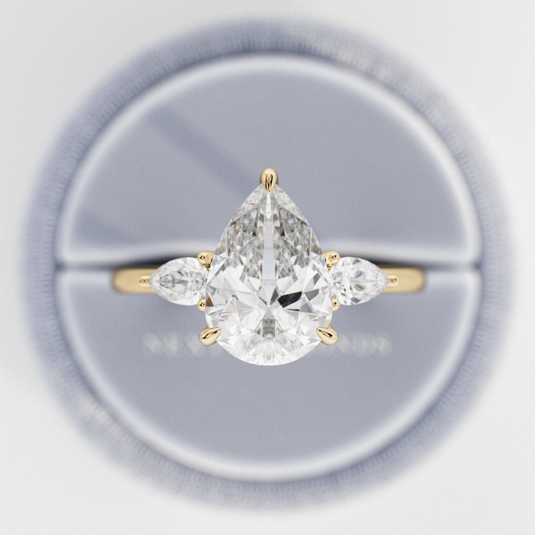 Pear Shaped Engagement Ring / 3 Carat Pear Cut Lab Grown Diamond Ring ...