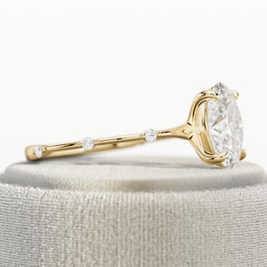 2 Carat Oval Lab Grown E VVS2 Diamond Ring / 2 CT Oval Diamond Thin ...