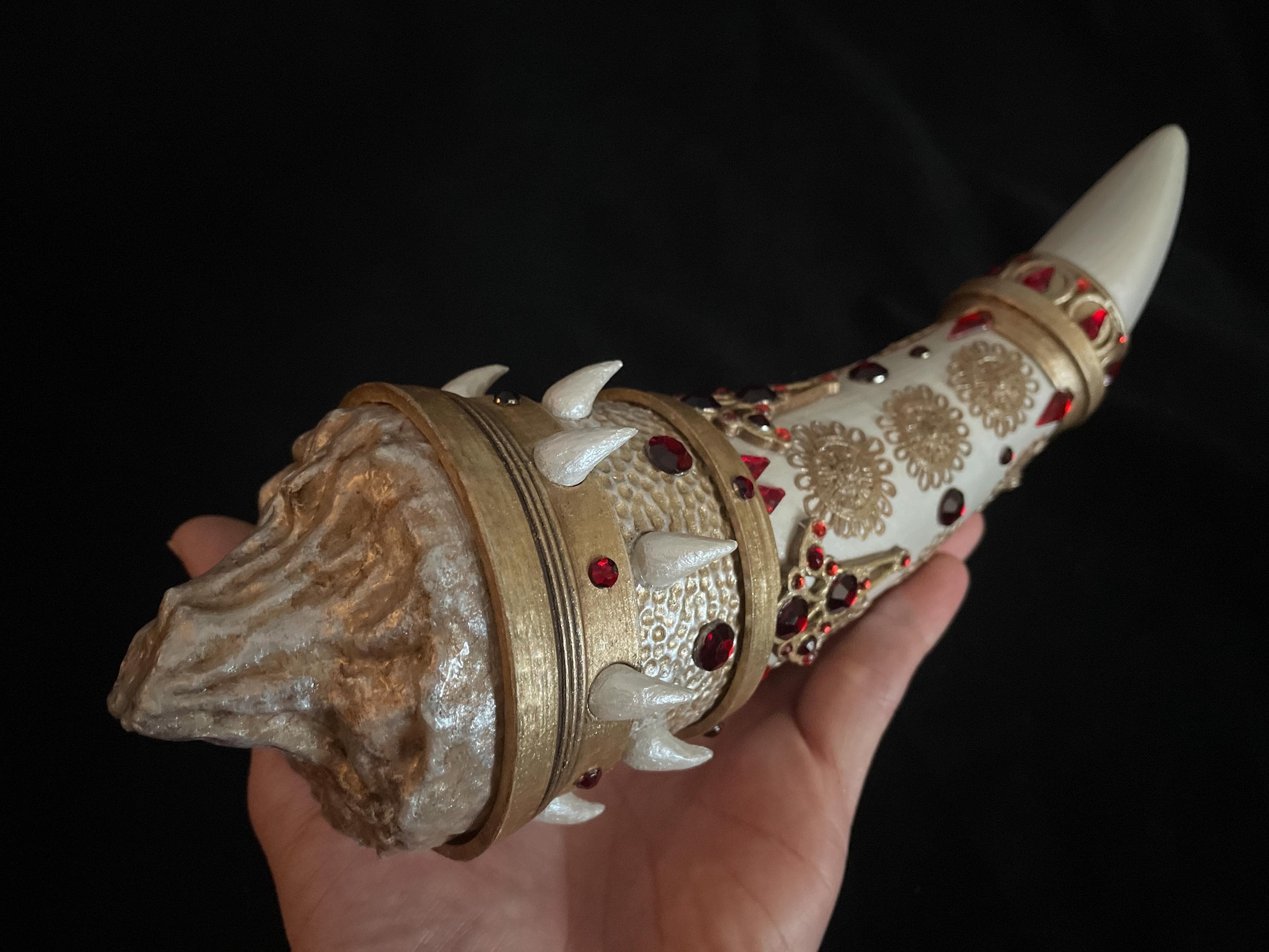 The Horn of Dagoth - Conan the Destroyer - Conan the Barbarian ...