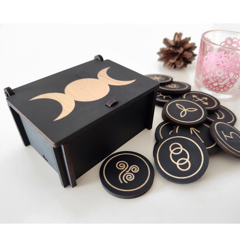 13 Witch Runes, Triple Moon Rune Set, Wicca Witchcraft, Witchy Gift - Etsy