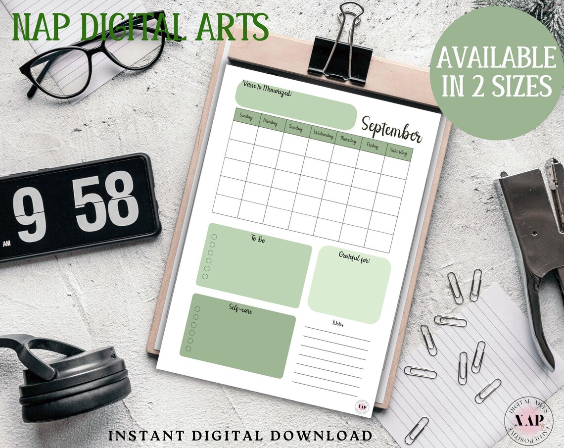 Green Undated Monthly Calendar, Printable Monthly Overview, Monthly ...
