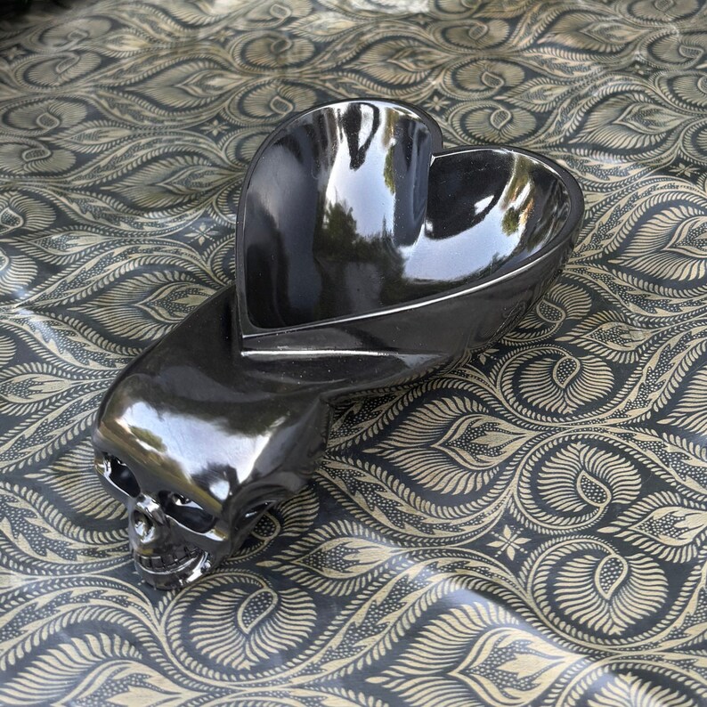 Black Jade Skull Bowl: Heart-shaped Gemstone Carving - Etsy