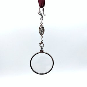 5x Magnifying Glass With Removable Chatelaine Chain + Bonus Necklace ...