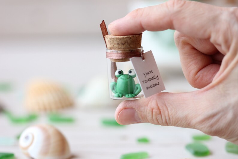 Personalized Funny Froggy Keepsake Family Reunion Class Reunion Favors ...