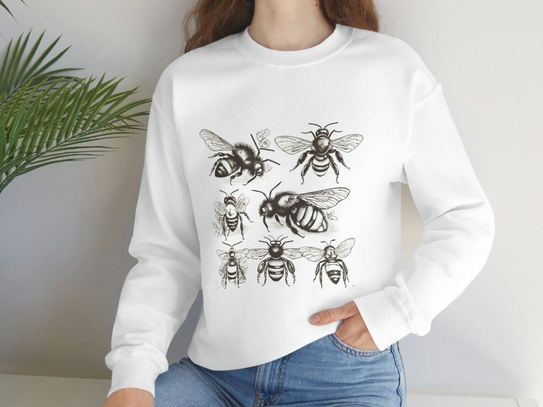 Bee Sweatshirt, Vintage Style Honey Bees Jumper, Insect Crewneck Gift ...
