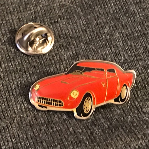 Classic enameled red Ferrari 250 GTO car lapel pin - Gem
