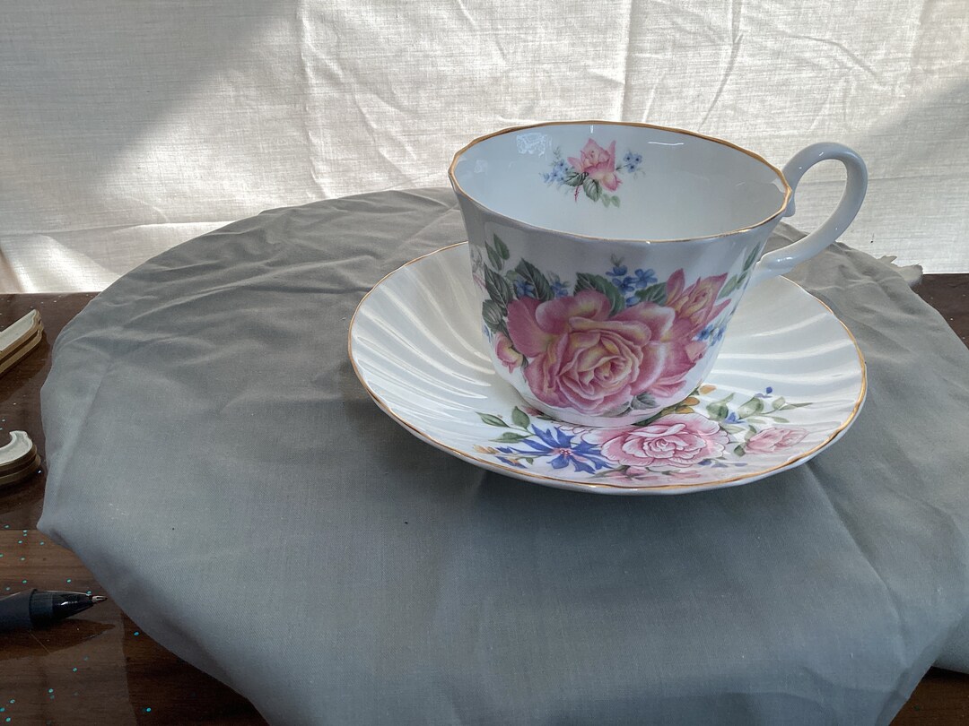 Royal Stuart Fine Bone China Vintage Cup and Saucer - Etsy Royal Stuart Fine Bone China Vintage Cup and Saucer - Etsy