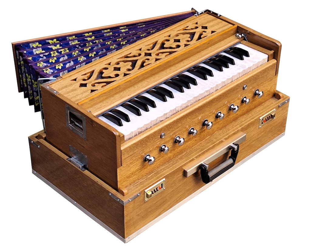 Harmonium Folding, 3.5 Octaves, 9 Stops , Double Reeds, 7 Fold Bellow ...