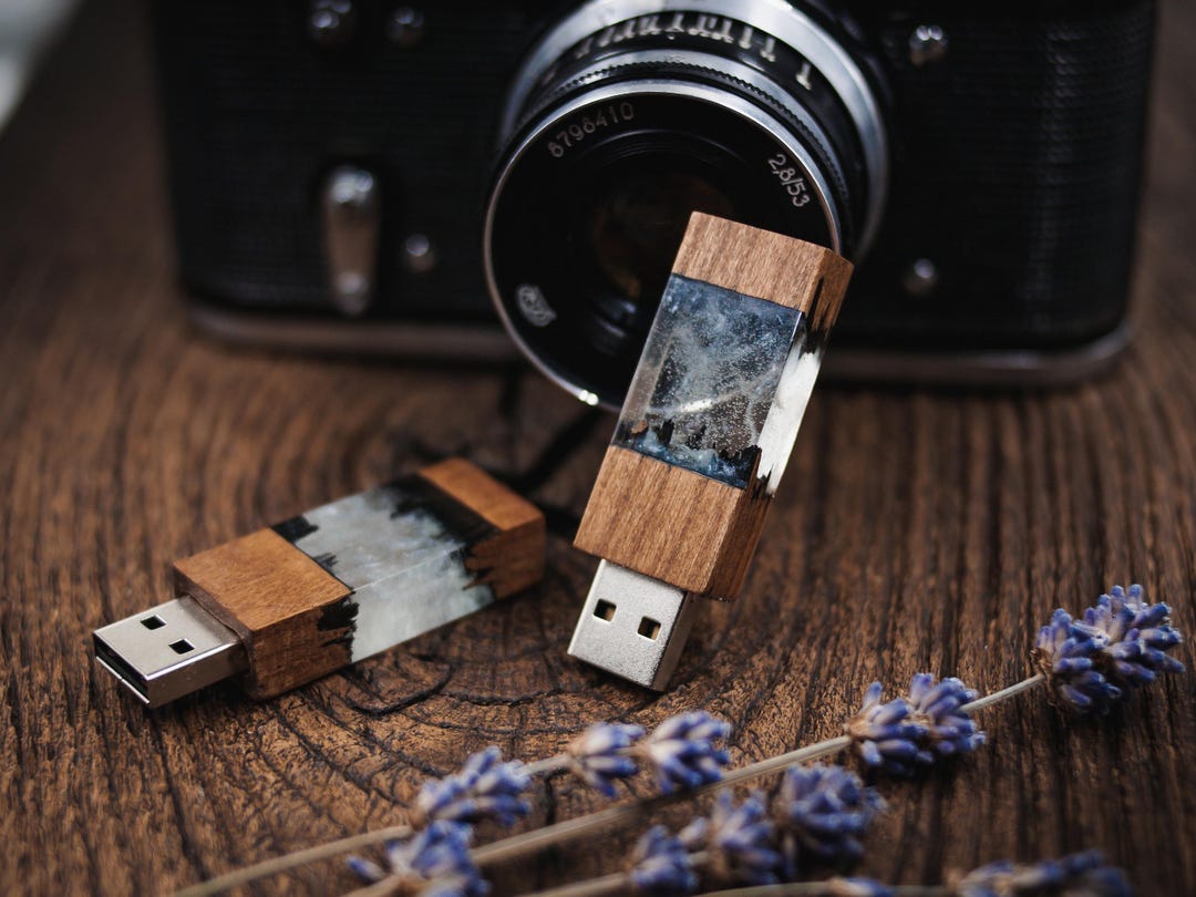 Personalized Flash Drive With Engraving | Handcrafted Epoxy Resin 3.0 ...