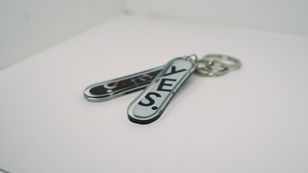 Handmade 3D Snowboard Yes-inspired Keychain - Miniature Winter Sports ...