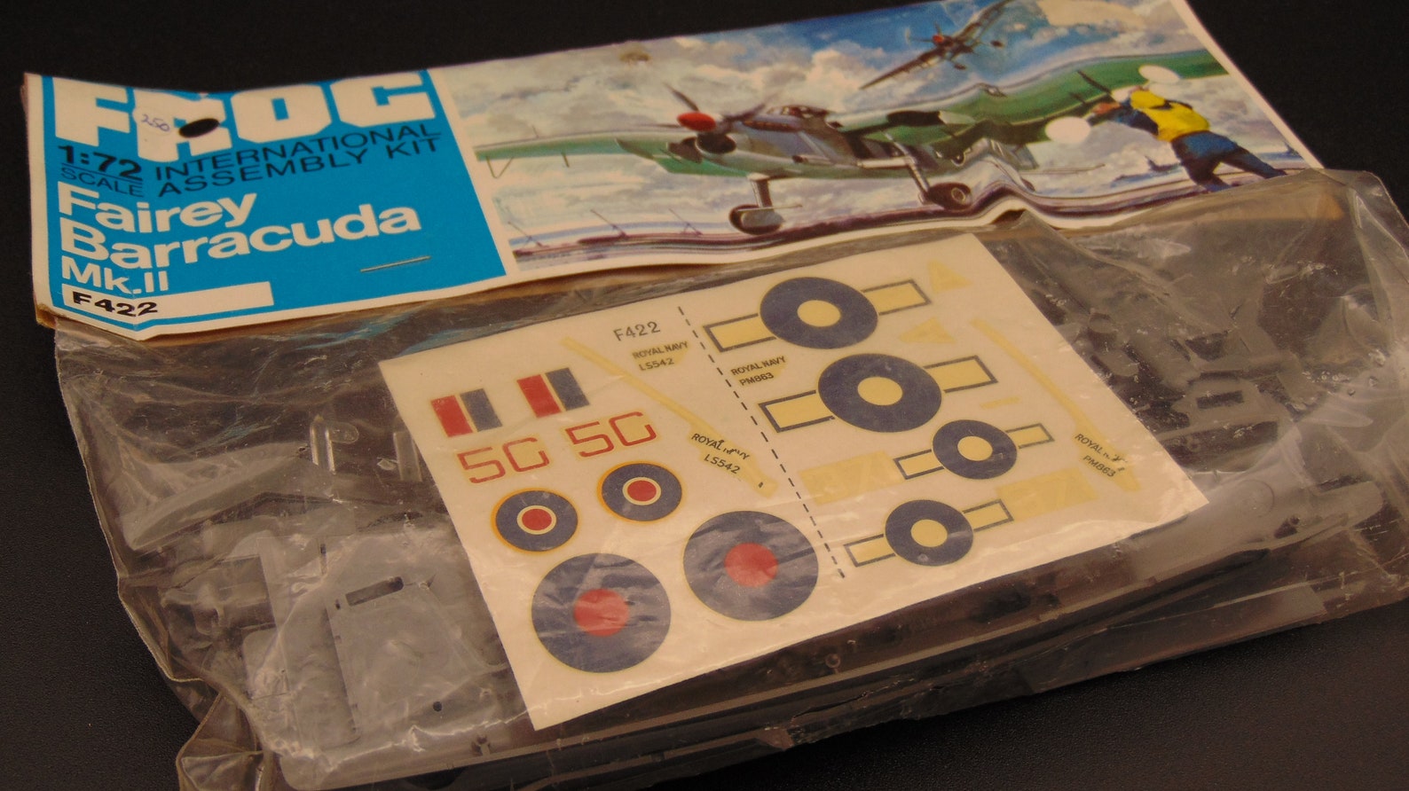 FROG Fairey Barracuda Mk II 1/72 Scale Model Aircraft Kit - Etsy