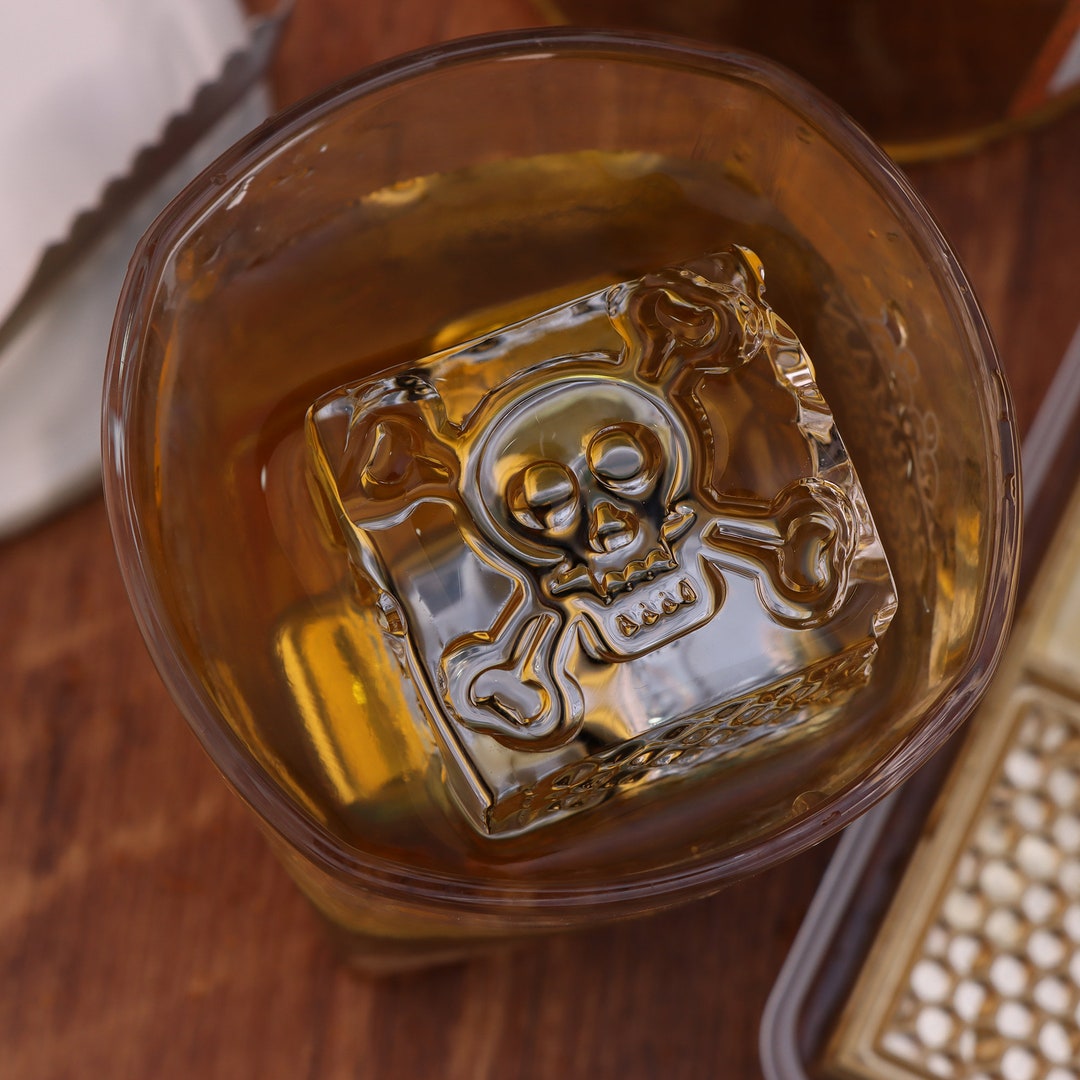 Personalized Ice Cube Plate, Custom Brass Ice Tray for Bar, Cocktails ...