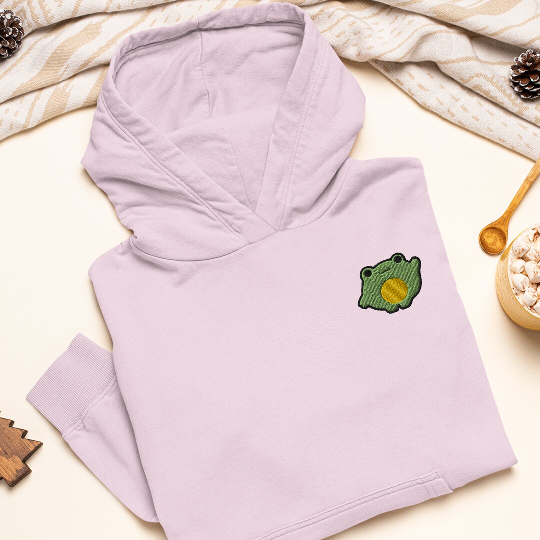 Chonky Cartoon Frog Embroidered Heavy Blend Hoodie - Stylish Soft ...