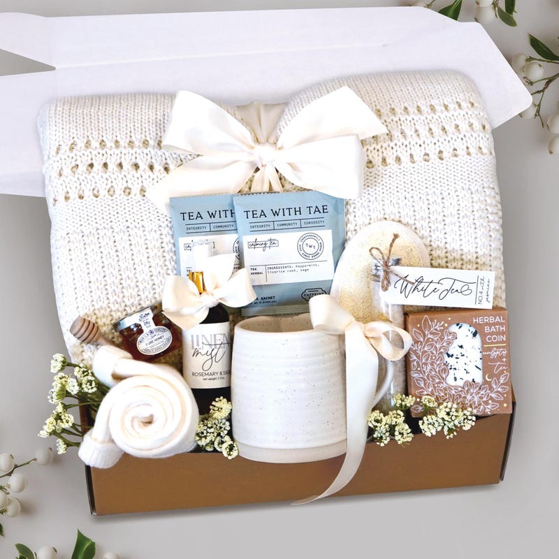 Gift Box for Women - 60+ Gift Ideas for 2025