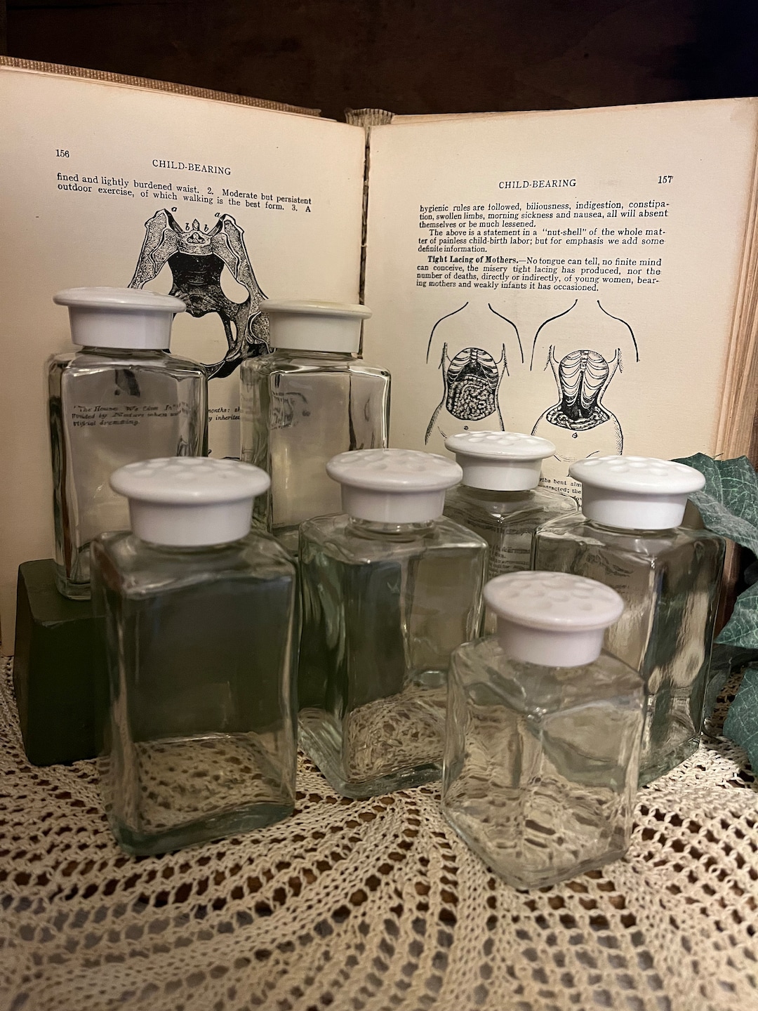Vintage Set of 7 Upjohn Glass Apothecary Jars/bottles With Plastic ...