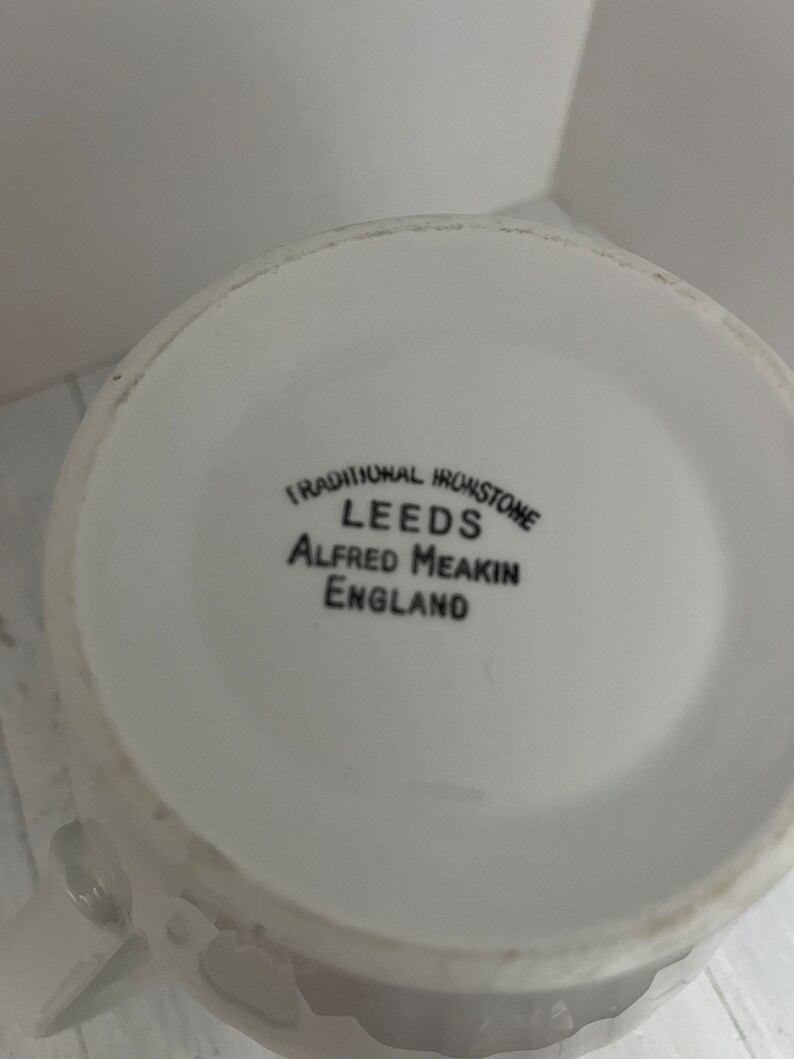 Vintage Traditional Ironstone Leeds Alfred Meakin England Coffee/tea ...