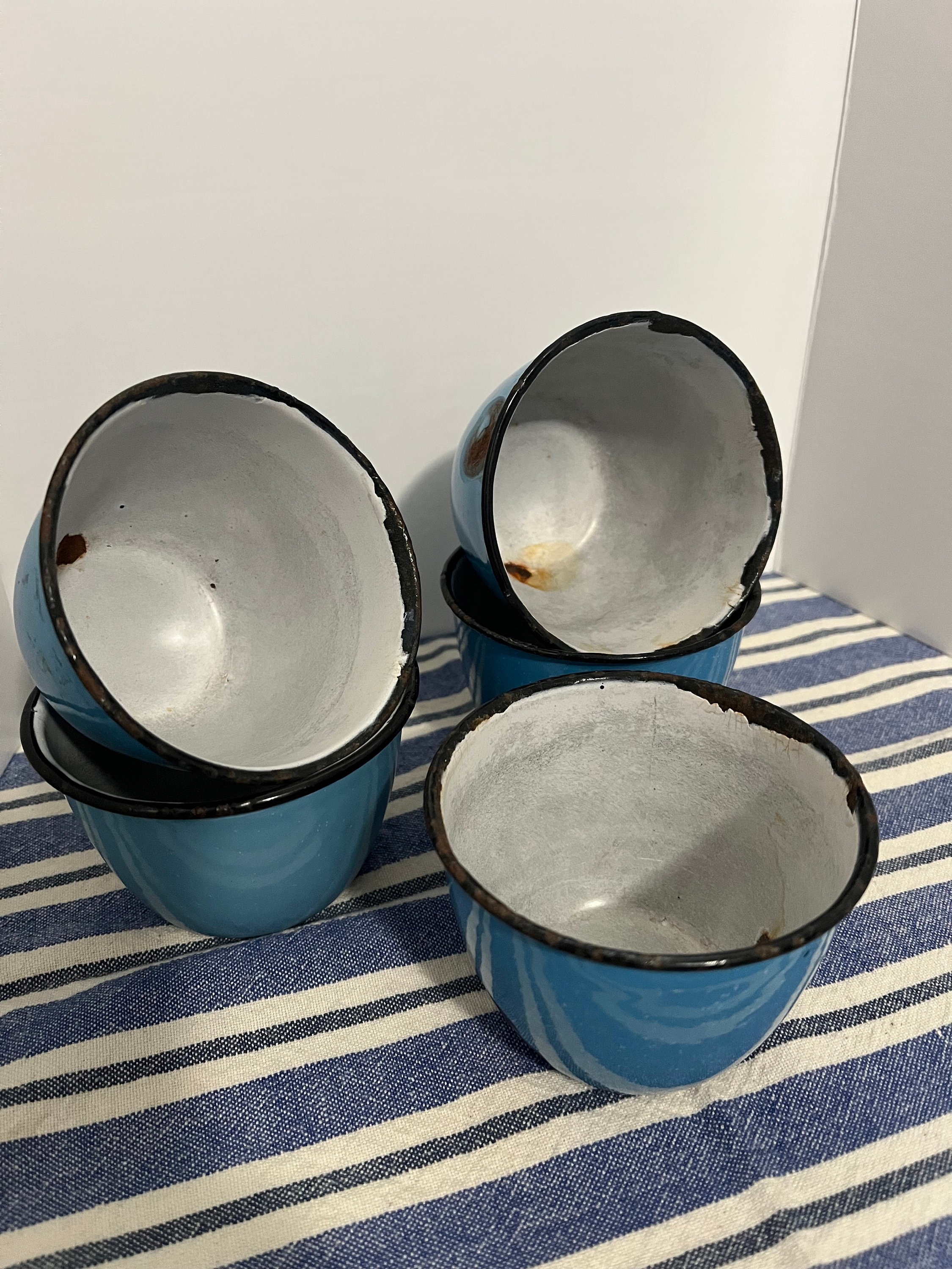 Vintage Set of 5 Speckled Blue Enamel Bowls - Etsy