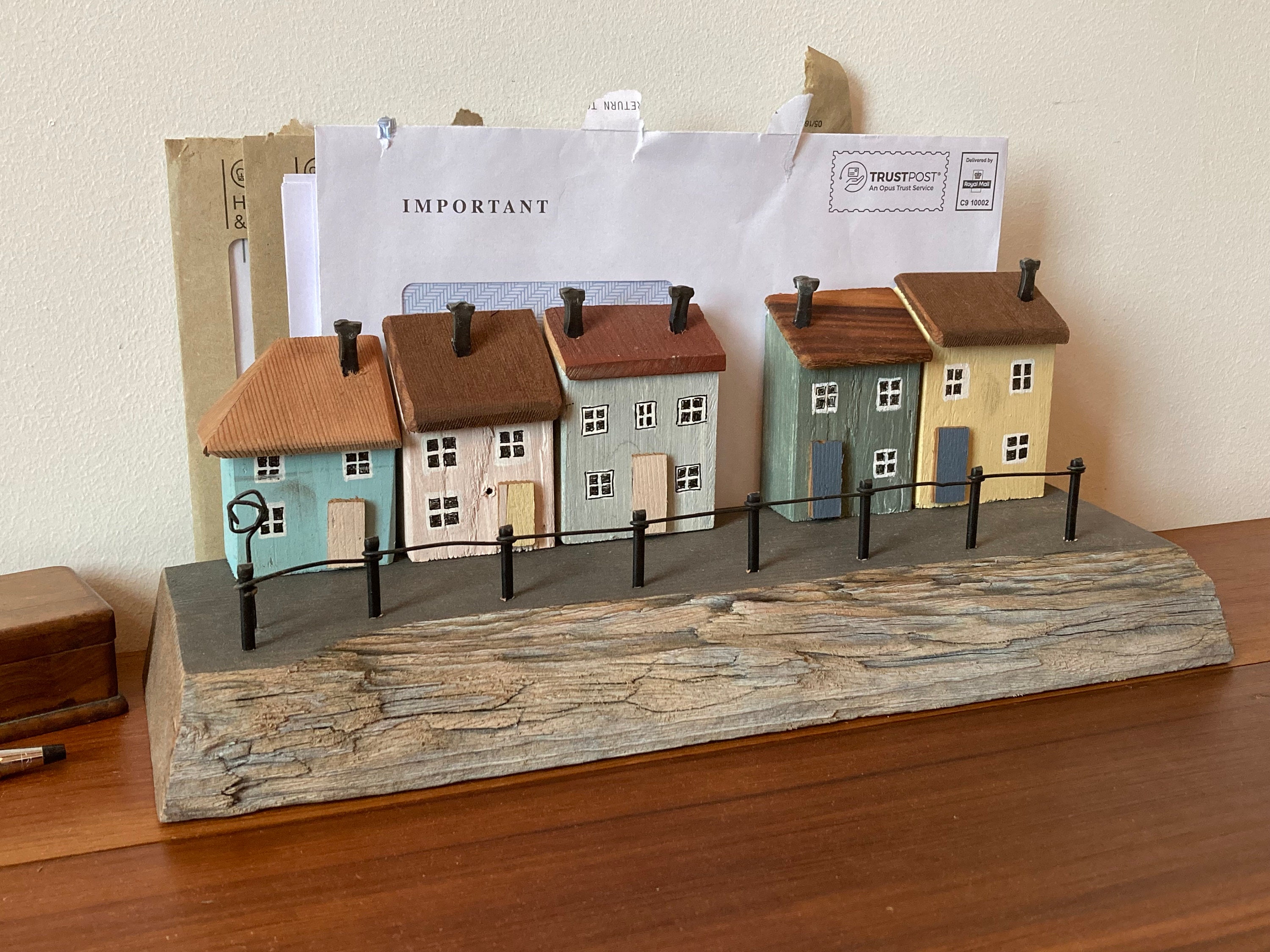 Littel Seaside Village, Letter Rack, Tiny Wooden House's, Street ...