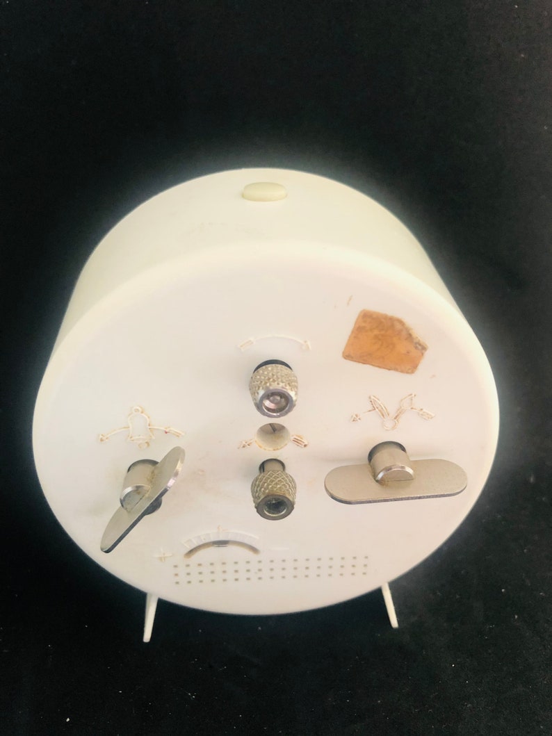 1970s Rebus Mech. Alarm Clock Alarm Clock Stylish Table Clock White ...