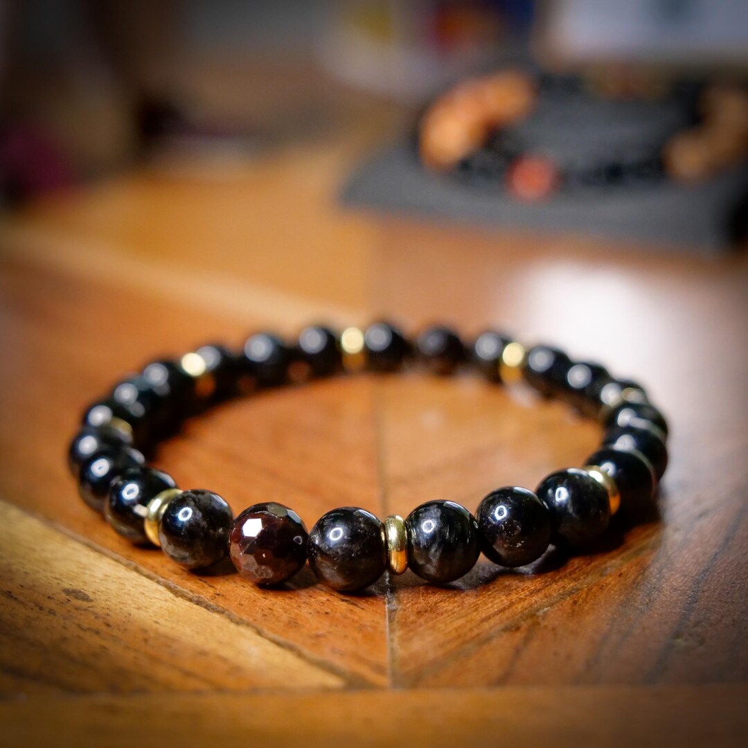 Handmade Umbreon Bracelet: Arfvedsonite & Garnet Gemstones, Custom Card ...