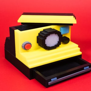 3d Printed Voxel Retro Polaroid Inspired Container and Desktop ...