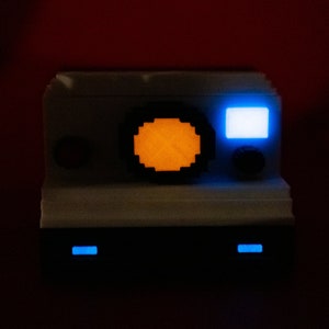 3d Printed Voxel Retro Polaroid Inspired Container and Desktop ...