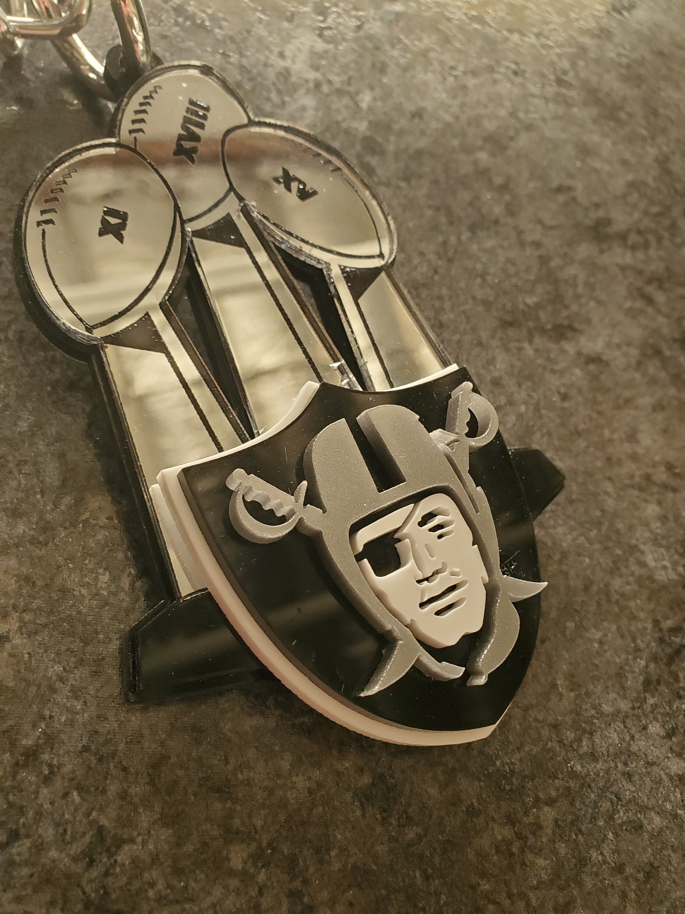 RAIDERS 3D Medallion Logo Necklace Unique With Chain Los - Etsy