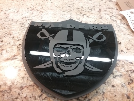 RAIDERS 3D Medallion Logo Necklace Unique With Chain Los - Etsy