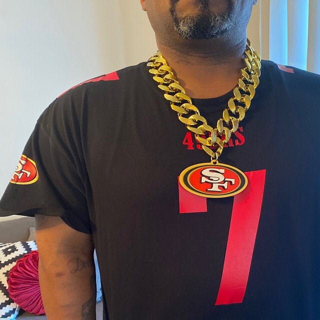 RAIDERS 3D Medallion Logo Necklace Unique With Chain Los Angeles ...