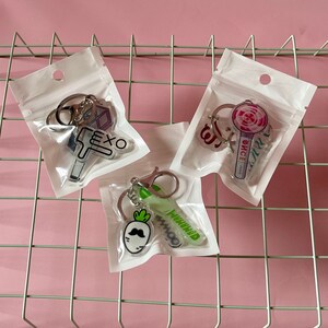 Kpop 3-piece Acrylic the Rose, Got7, Ateez, Stray Kids, Mamamoo, Twice ...