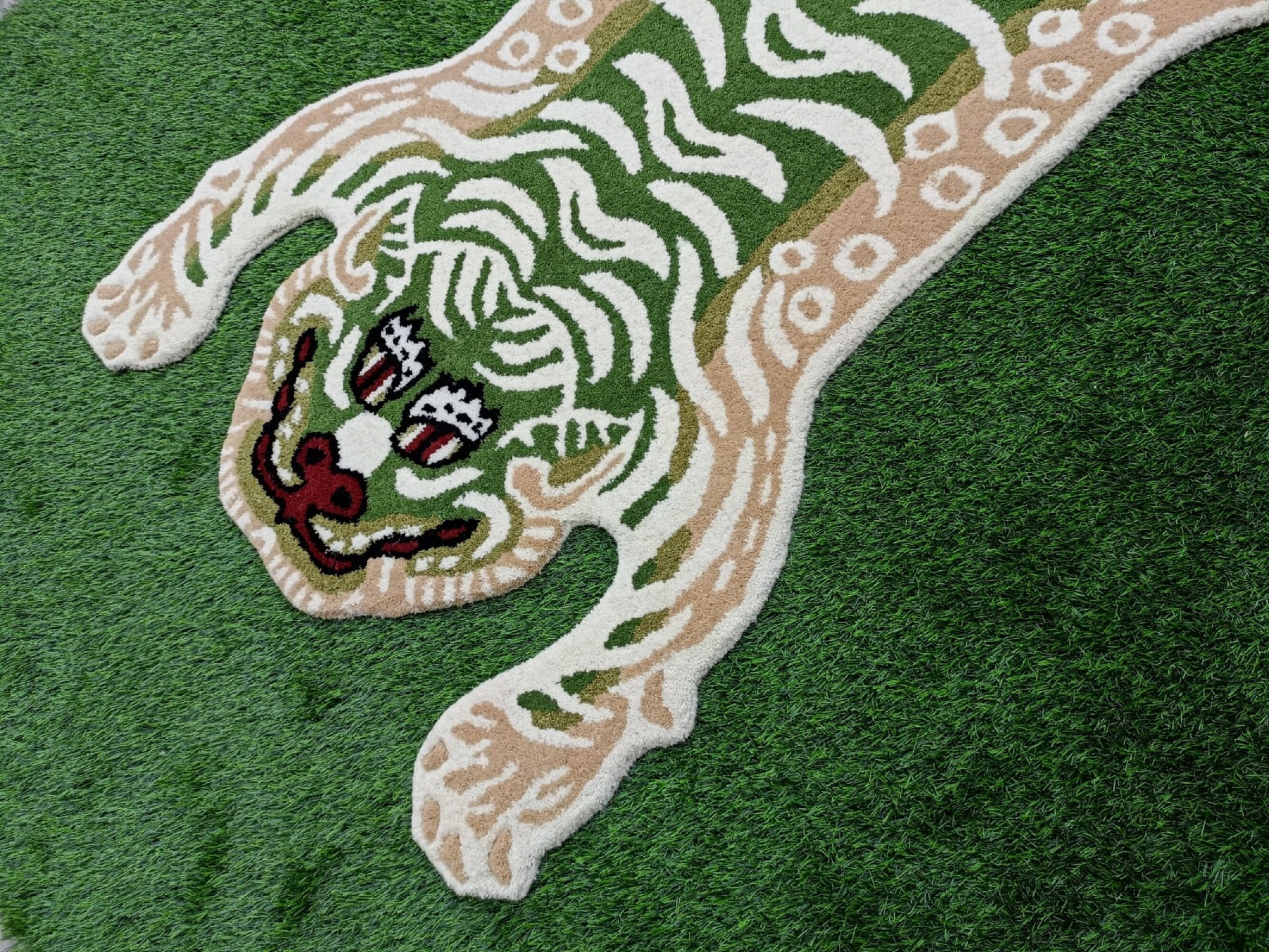 Dual Colour Tibetan Tiger Rug 3x5 for Home Décor and Gifting for ...