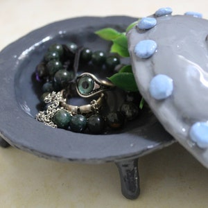 UFO Trinket Dish, Cryptid Jewelry Box - Etsy