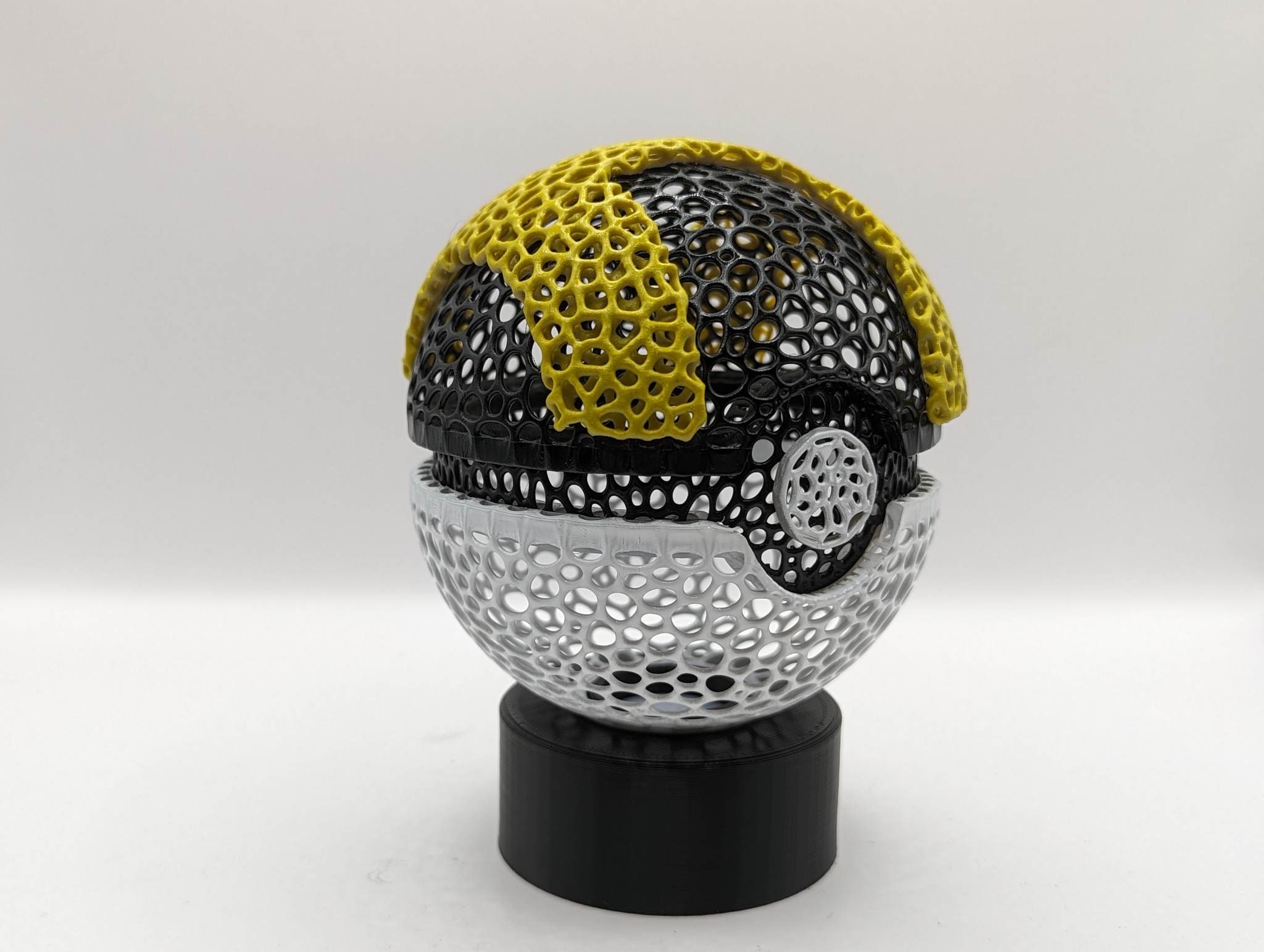 Voronoi Pokèball With Optional RGB Light - Etsy Australia