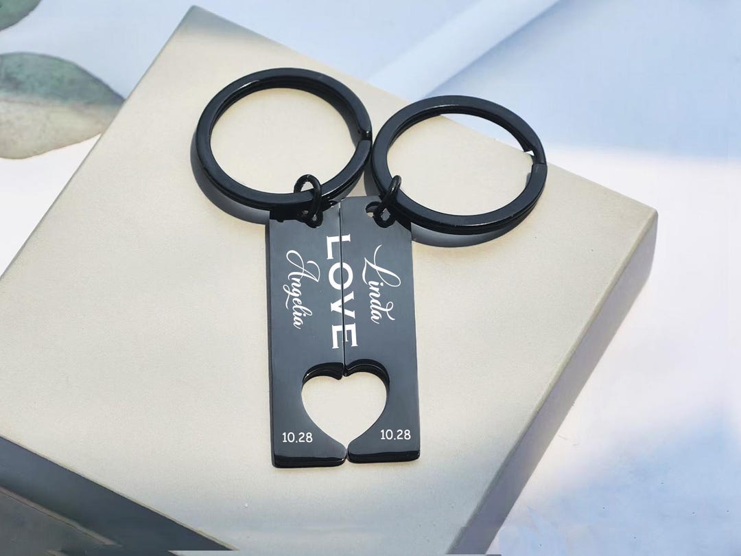 Custom Engraved Couple Keychain Set – Personalized Heart Keychain ...