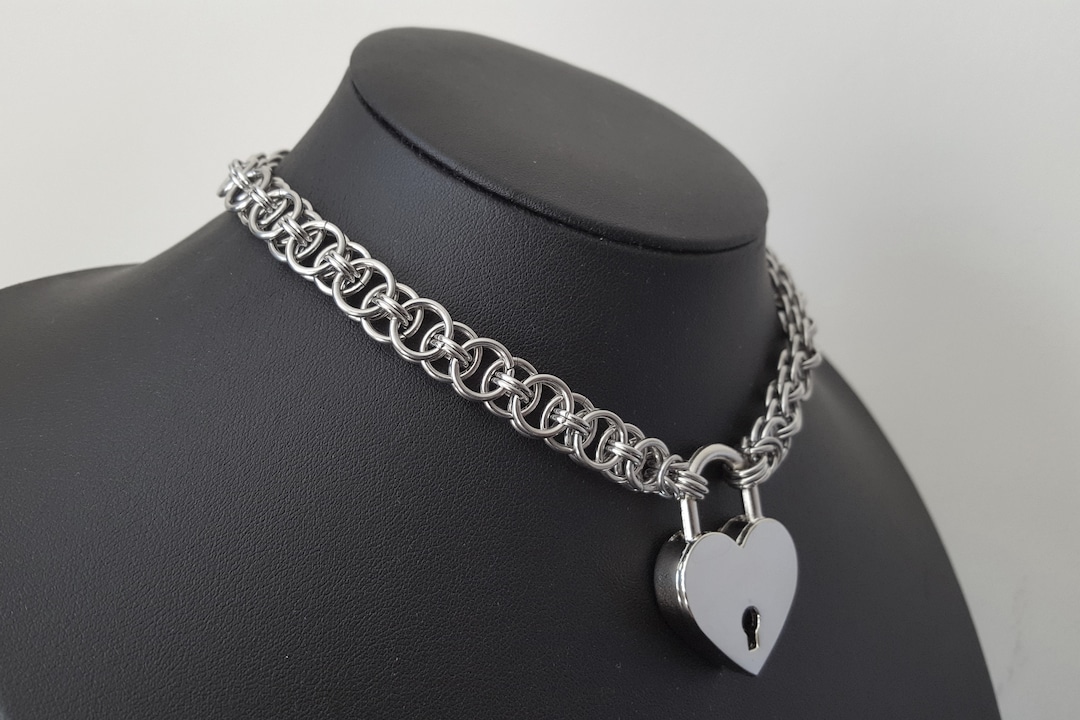 Helm Weave Chainmail Heart Lock Choker Necklace - Stainless Steel ...