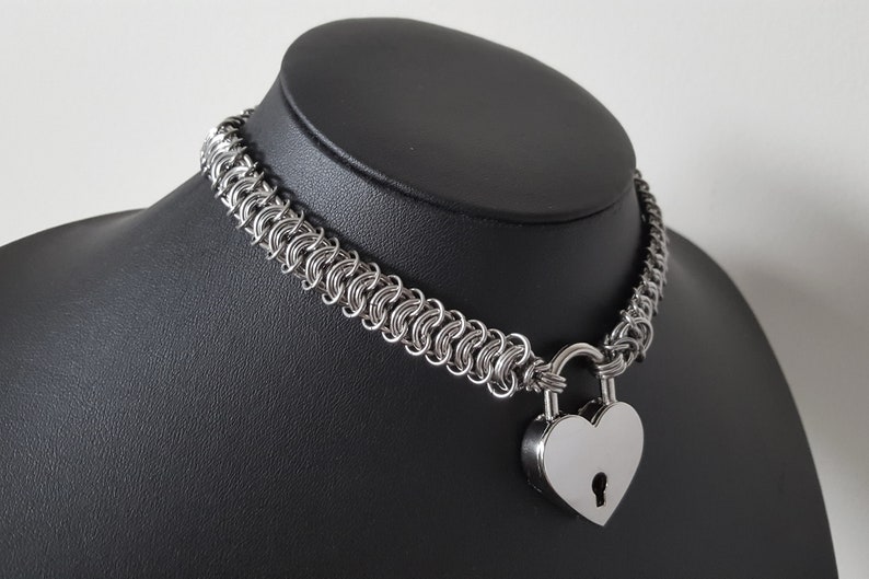 Vertebrae Chainmail Heart Lock Choker / Necklace Stainless - Etsy UK