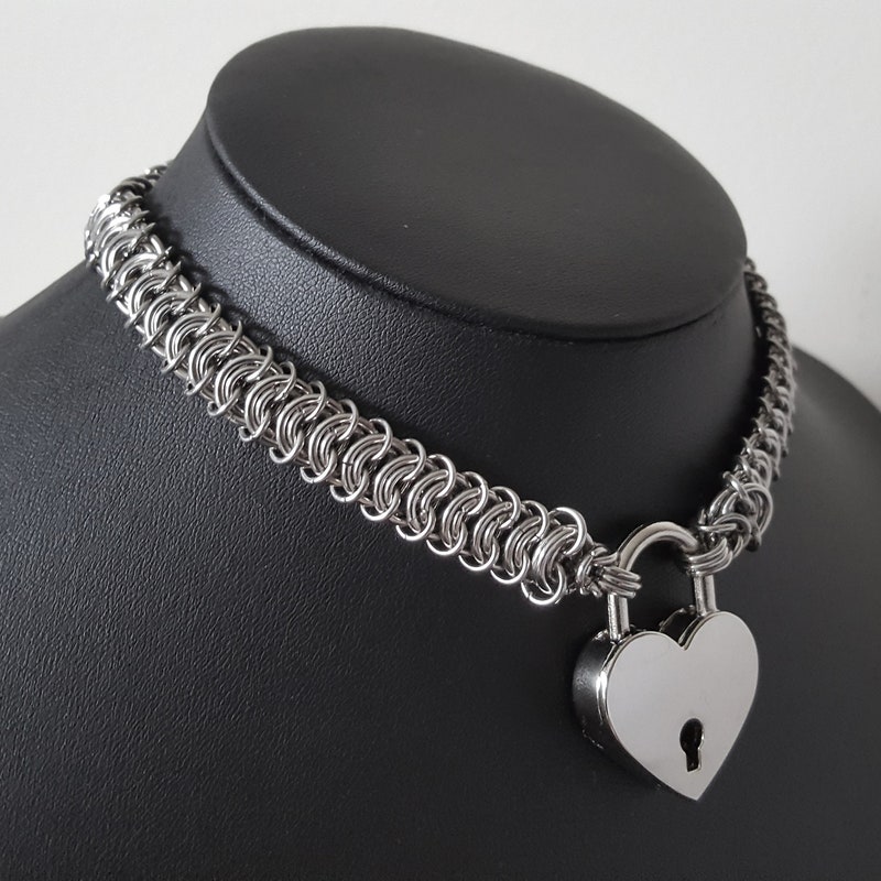 Locking Day Collar - Etsy