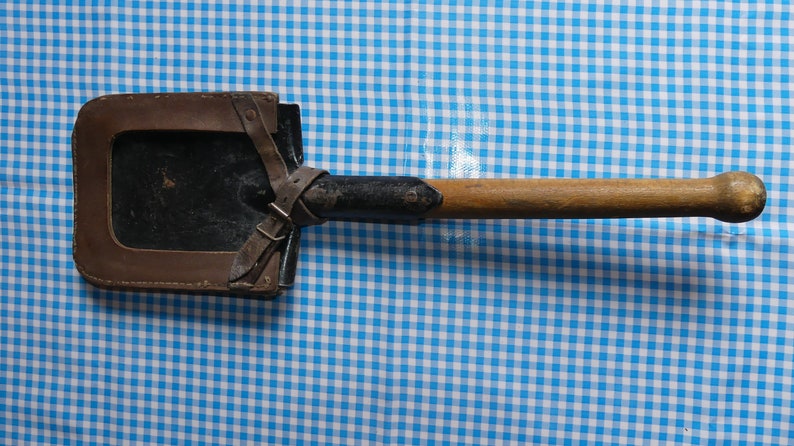 Tools, WW2 Surplus Entrenching Tool With Sheath - Etsy