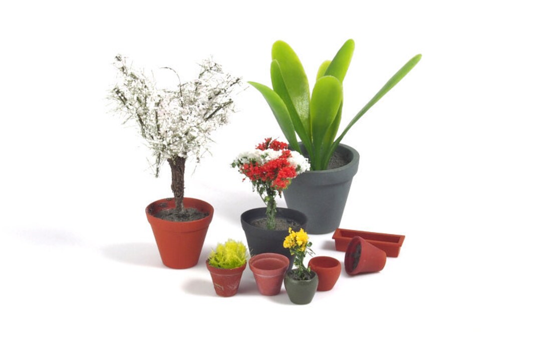 Flower Pots 1:35 Scale Unpainted 3D Printed in Hi-res Resin matho ...