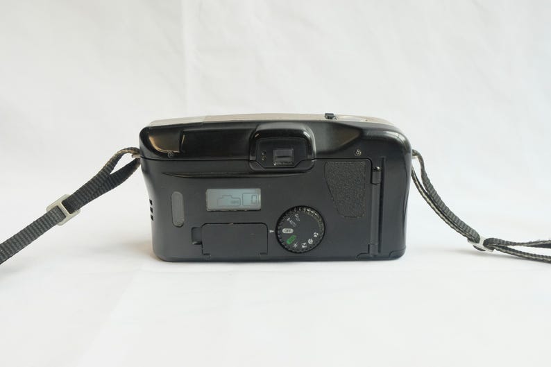 Canon Sure Shot Z135 35mm Point-and-shoot Camera. 35-135mm Zoom ...