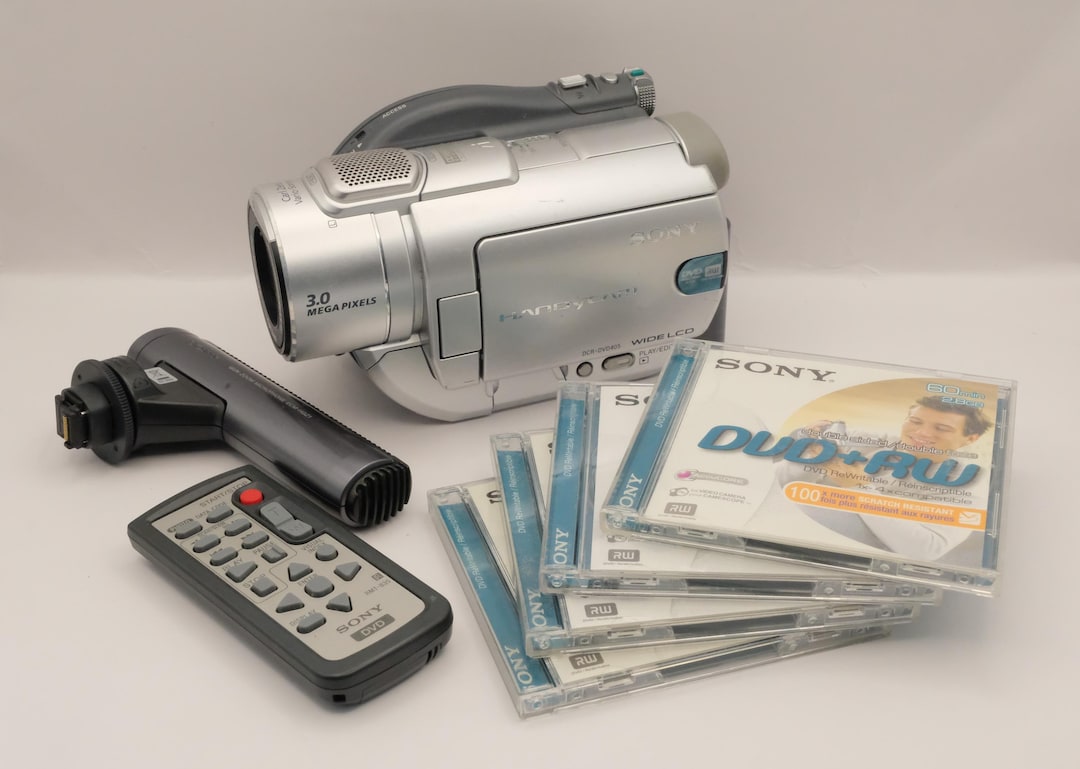 Y2k Sony Handycam DCR-DVD405 Handheld Digital Camcorder - Retro 2006 ...