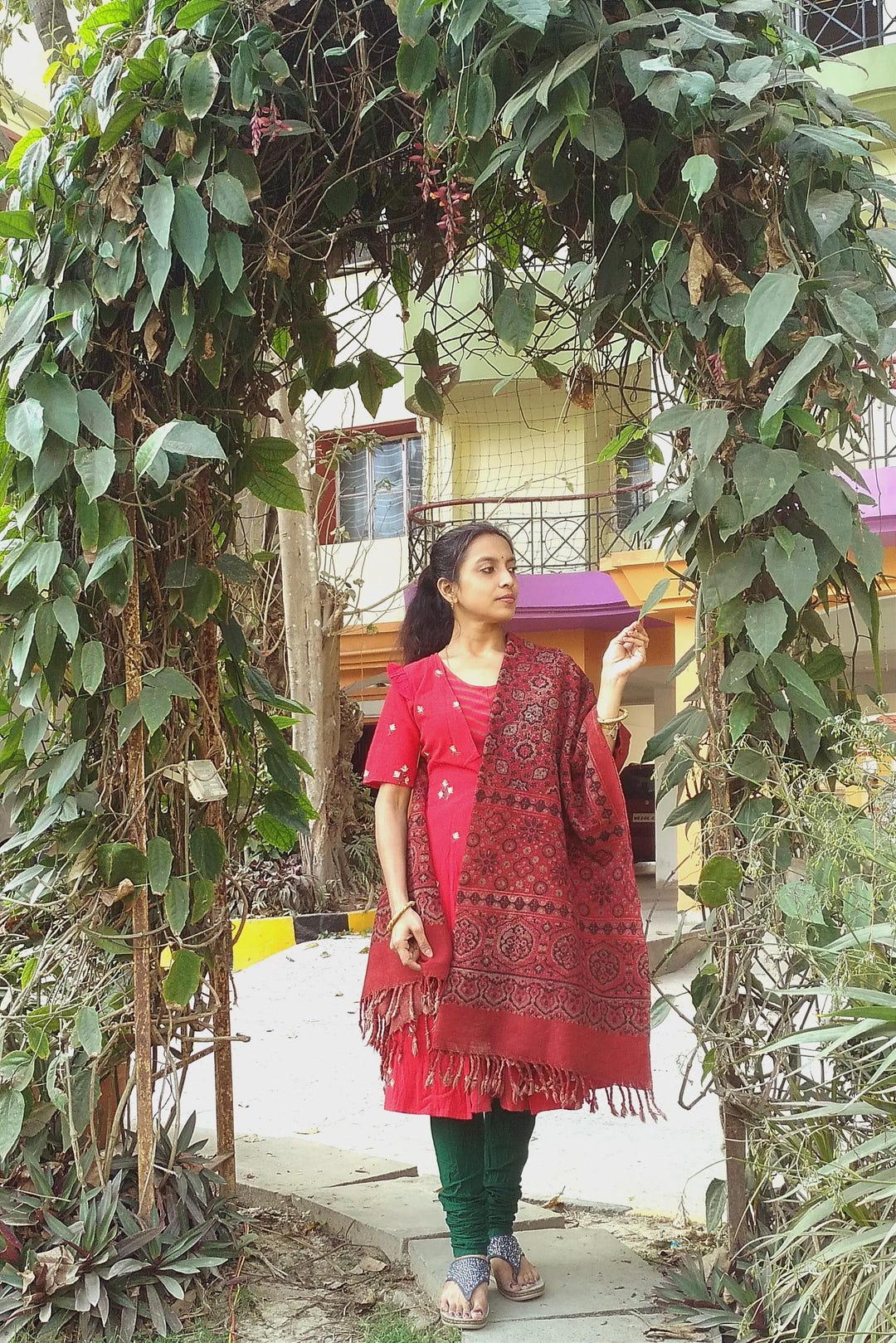 Shayari - Ajrakh-printed Premium Handwoven Khadar Cotton Shawls - Matt ...