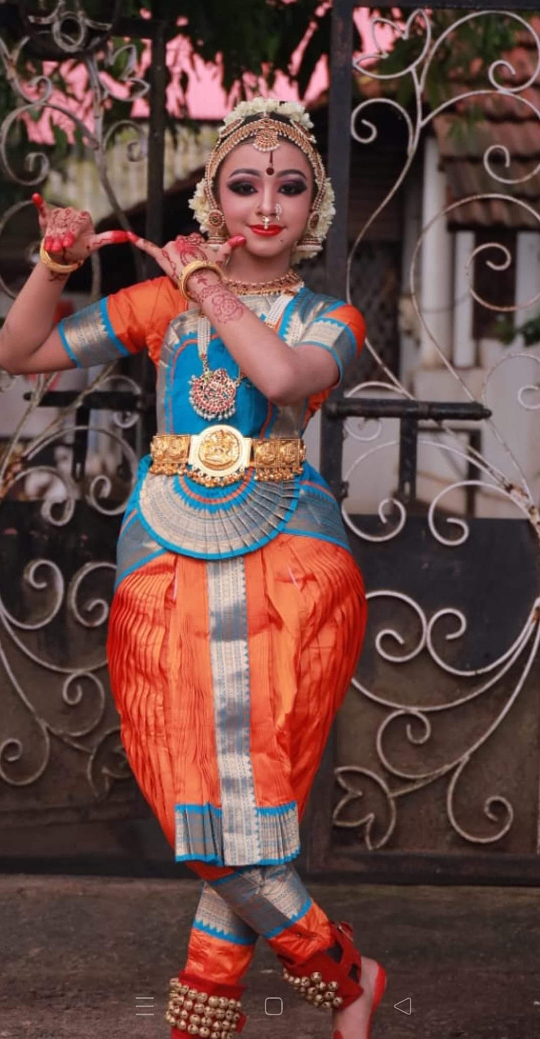 Custom Bharatanatyam Karishma Silk Costume | Traditional Sun Pleat ...