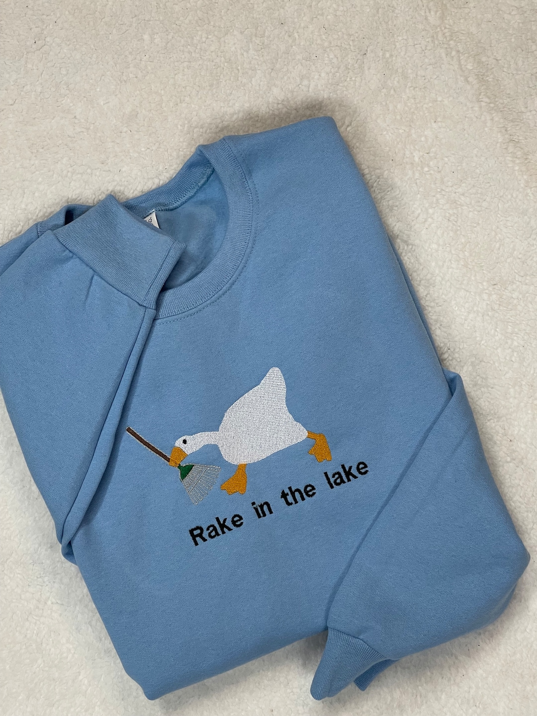 Untitled Goose Game Rake in the Lake Silly Goose Sweatshirt, Duck ...
